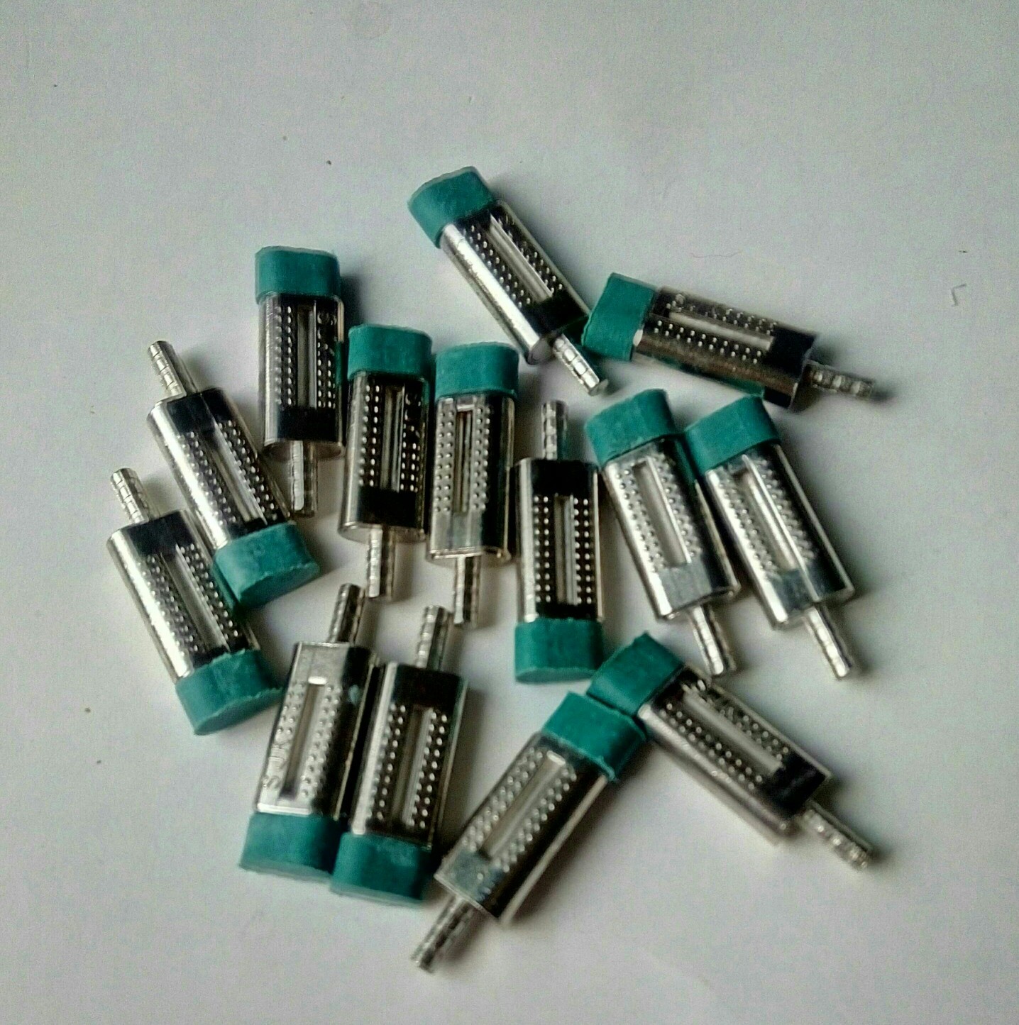 Metal double pins with metal sleeves and rubber caps ( 1000pcs every box )
